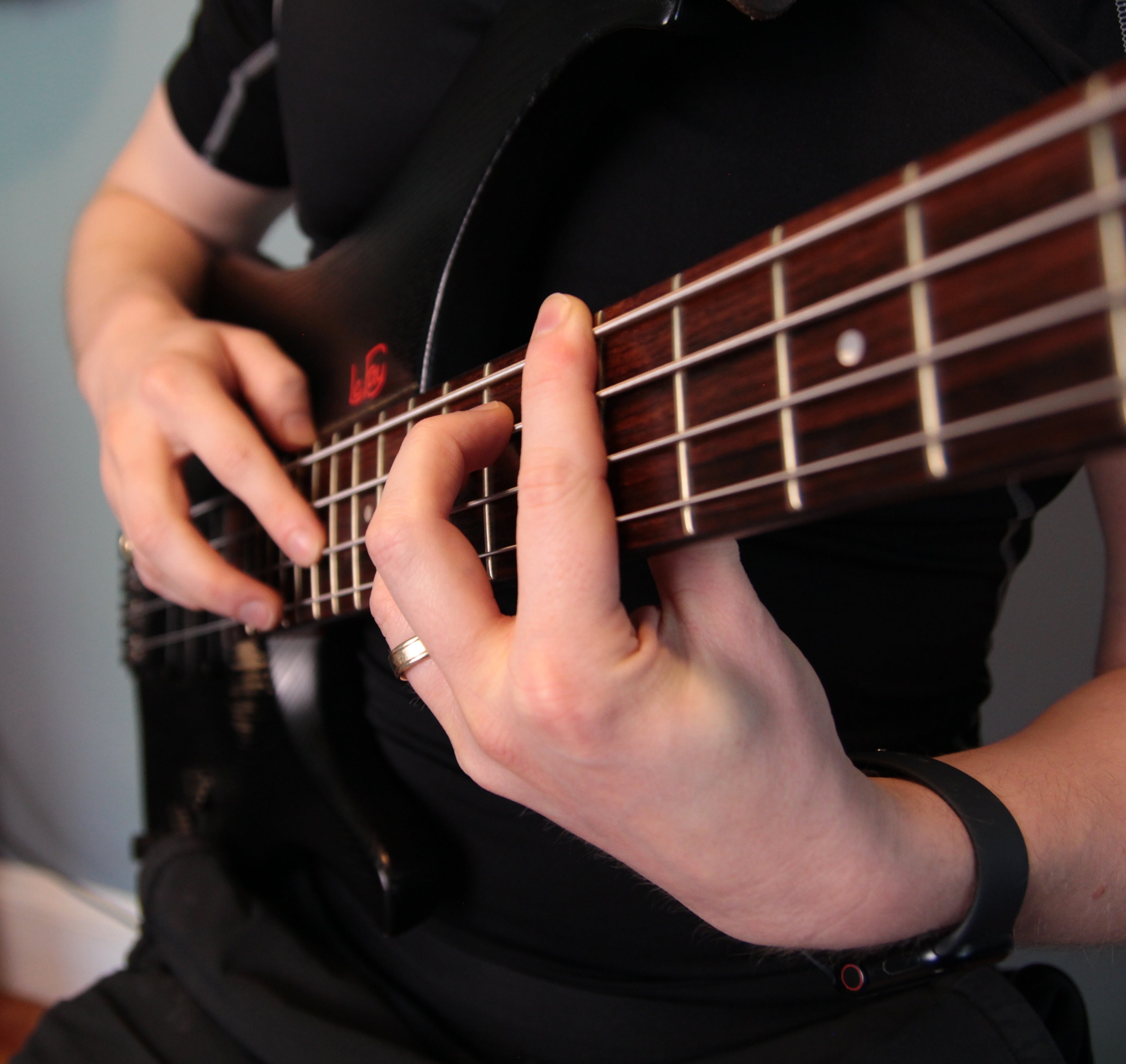 Beginner Tapping — Lesson – Bass Camp